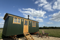 Little Park Farm - Events & Accommodation in South Berkshire